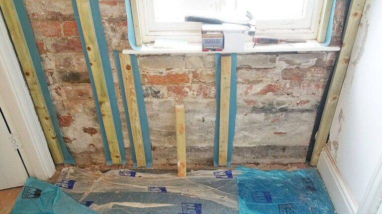 Damp Patches On Plasterboard - Core Conservation