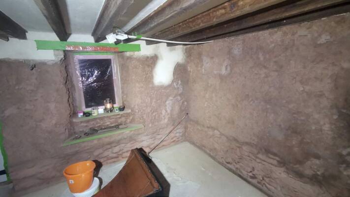 Old Farmhouse With Cob Walls - Core Conservation